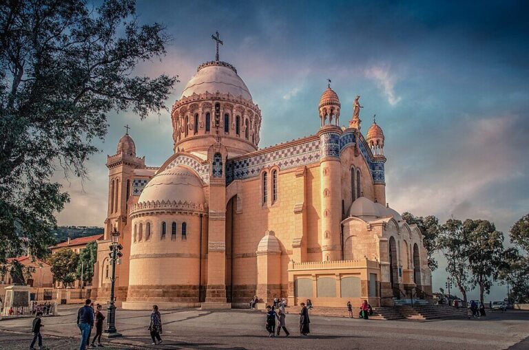 Que faire à Alger ? Le Top 10 des lieux incontournables à visiter ...